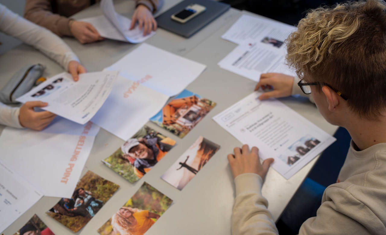 Salg, service og reiseliv | Utdanningsprogram | Akademiet.no