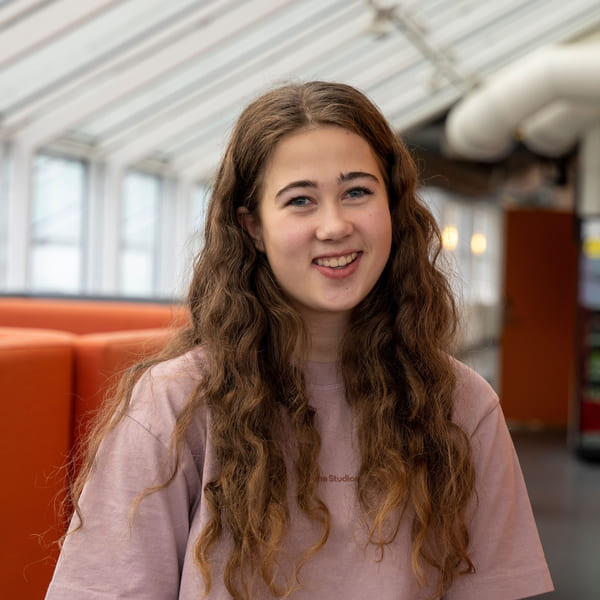 Salg, service og reiseliv | Utdanningsprogram | Akademiet.no