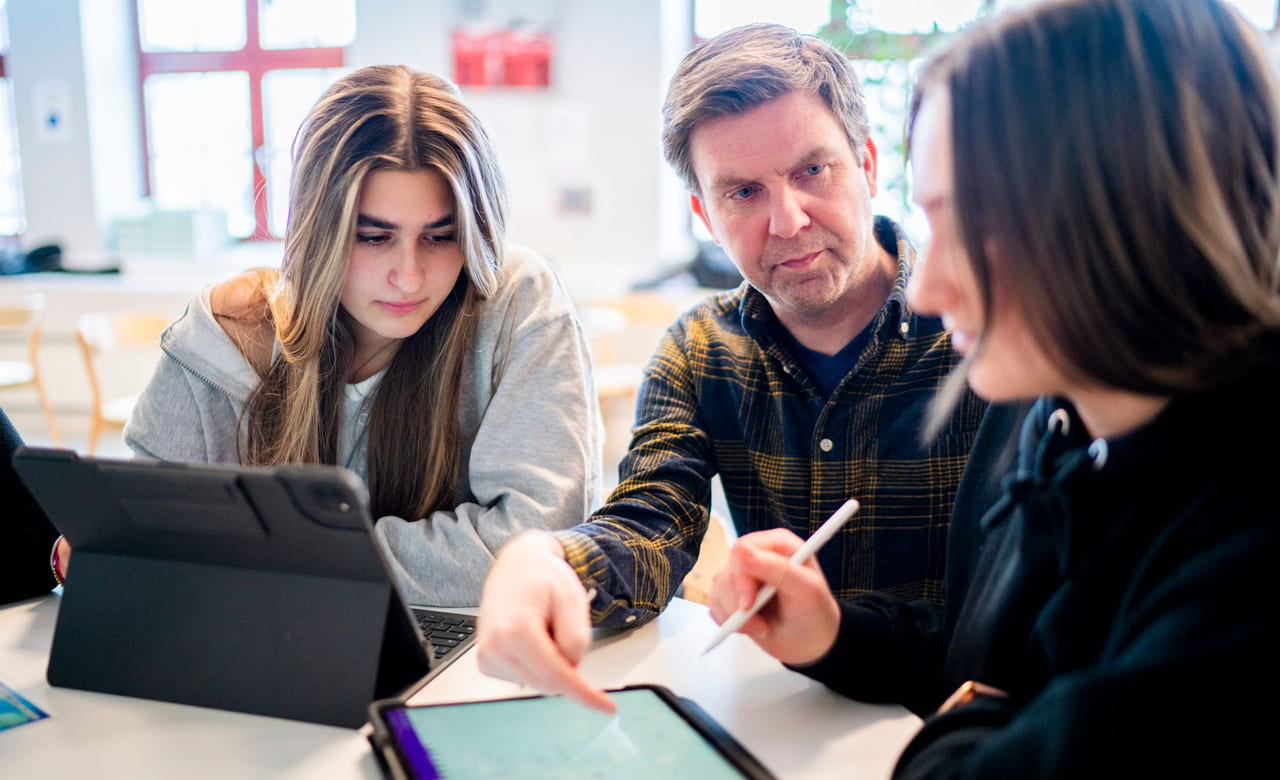 Språk, samfunnsfag og økonomi | Utdanningsprogram | Akademiet