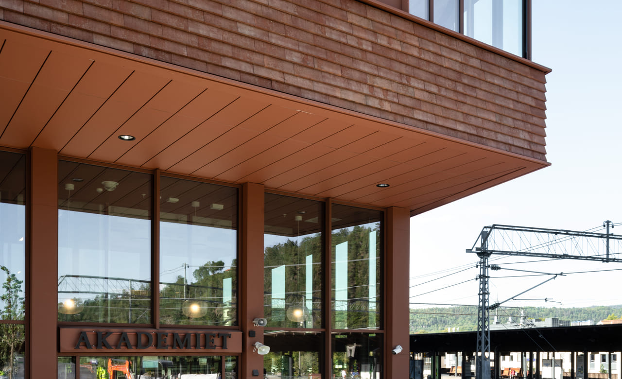 Om skolen | Akademiet VGS Sandvika | Akademiet.no