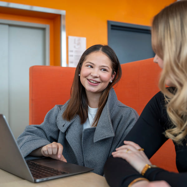 Eksamen i norsk | Privatistskole og Nettstudier | Akademiet.no