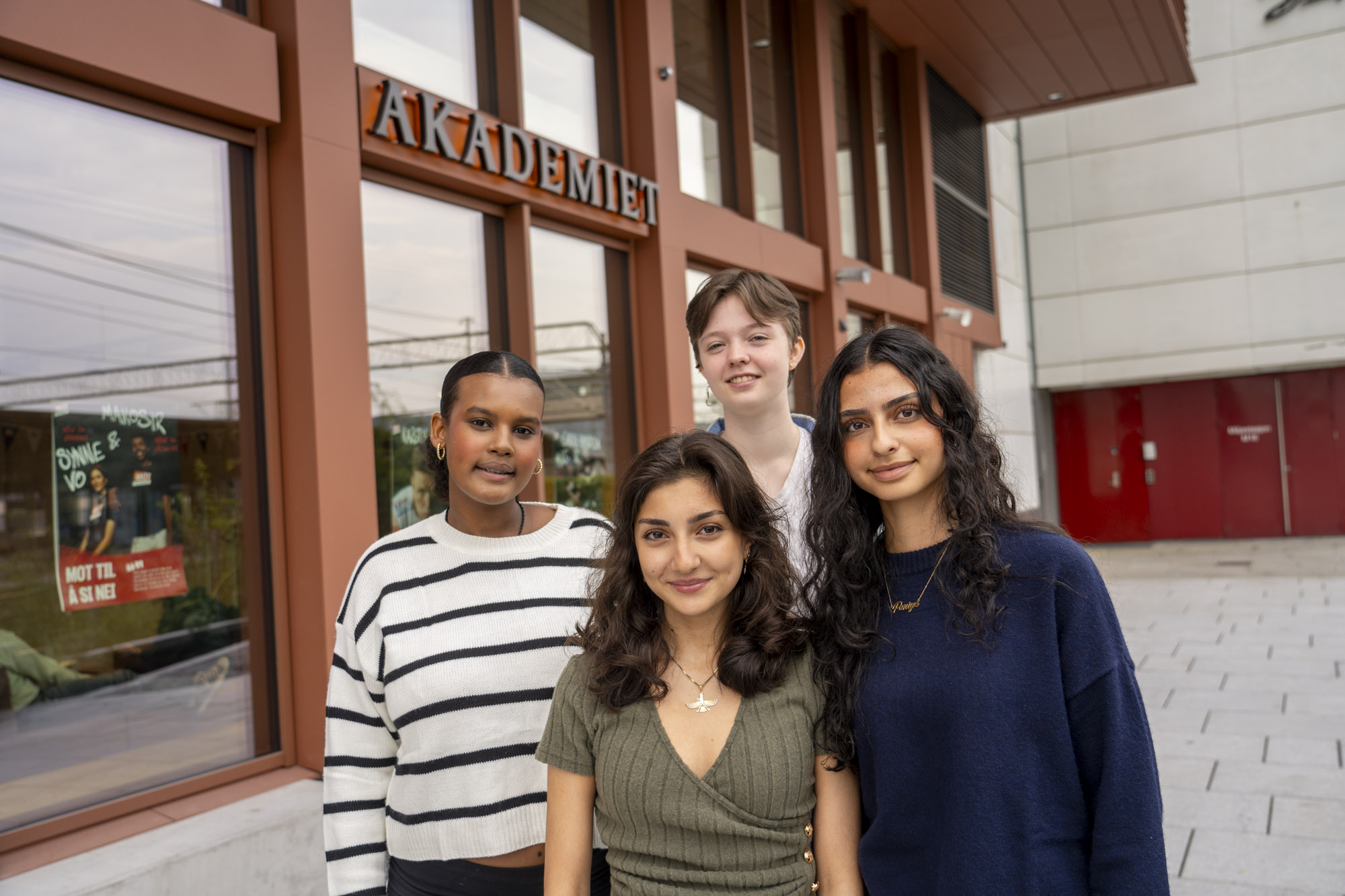 Ansatte på Akademiet VGS Sandvika | Kontakt | Akademiet.no