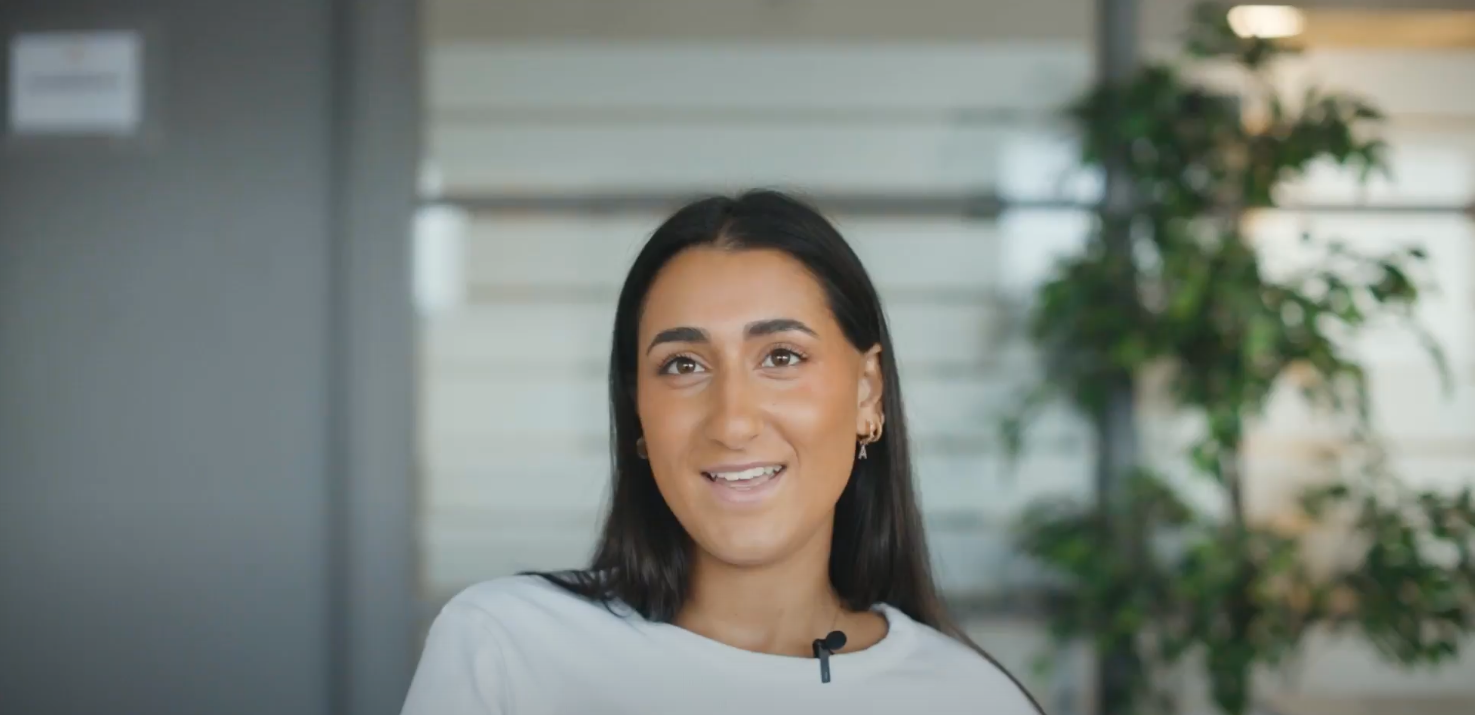 Aida vil jobbe med medisin | Privatister | Akademiet Privatistskole