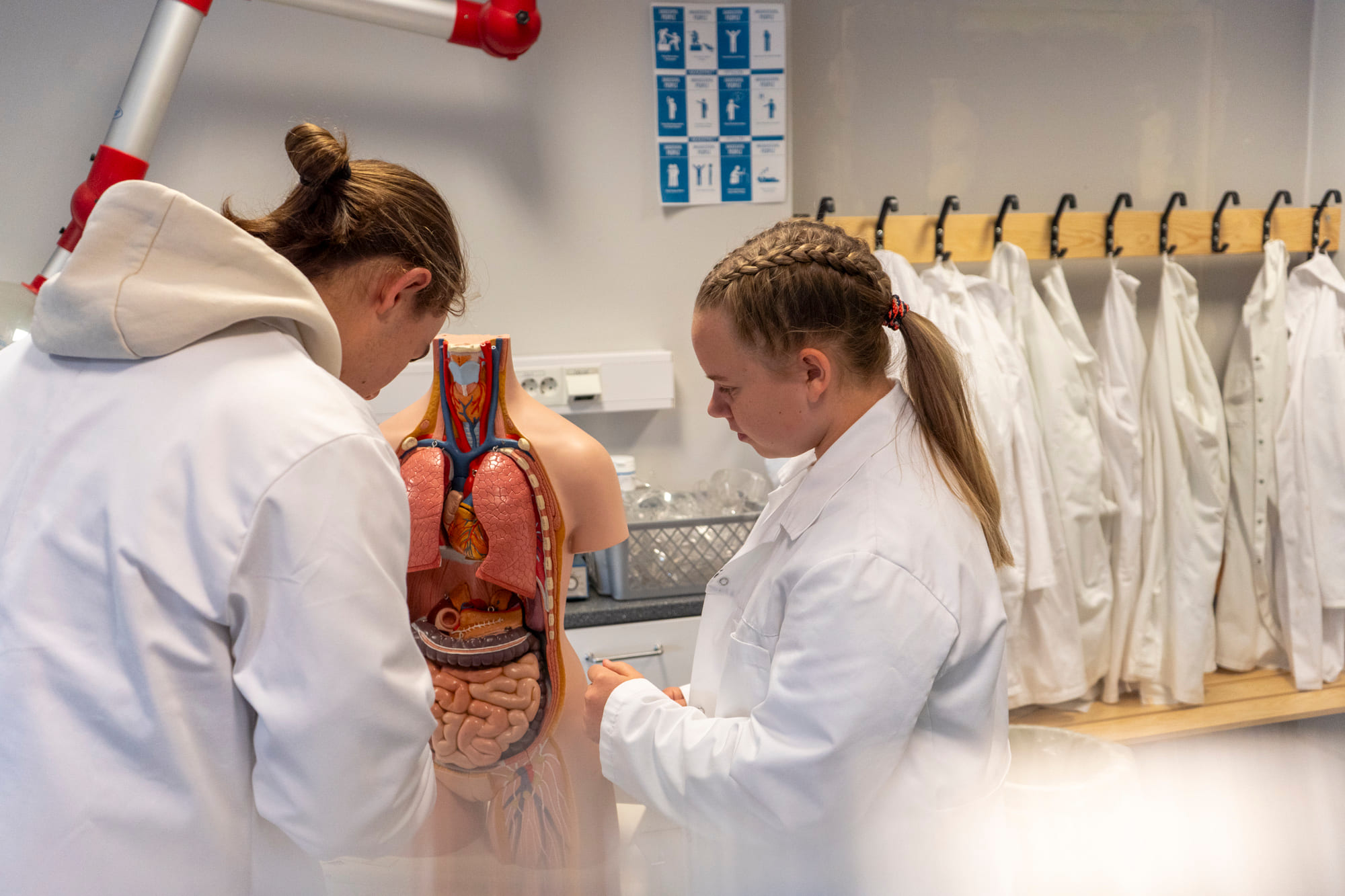 Praktisk info | Akademiet VGS Ypsilon | Akademiet.no