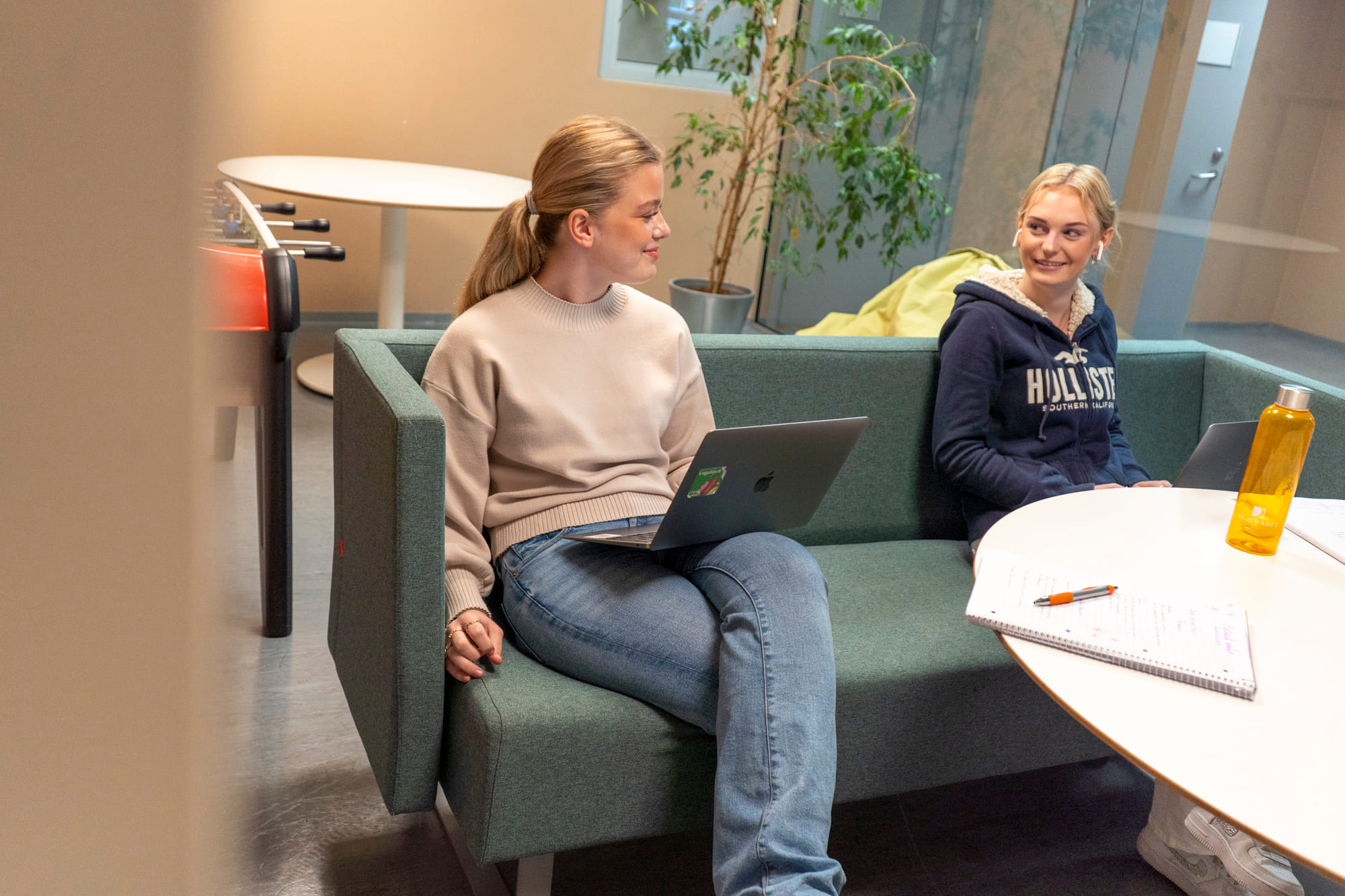 Om Akademiet VGS Ypsilon | Om skolen | Akademiet.no