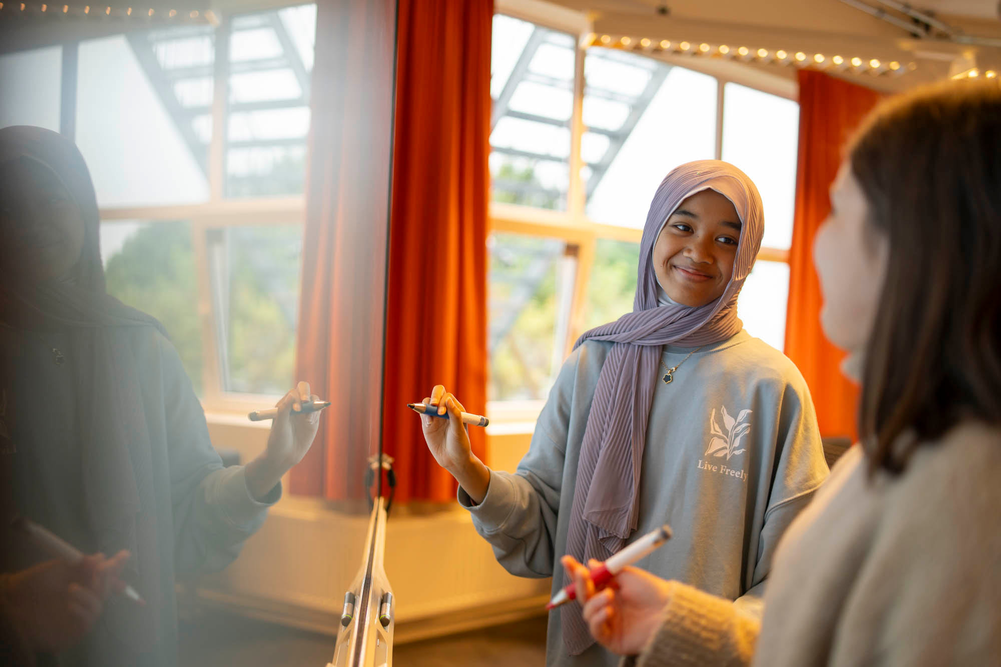 Elevene trives og lærer mer på Akademiet | Akademiet Realfagsungdomsskole