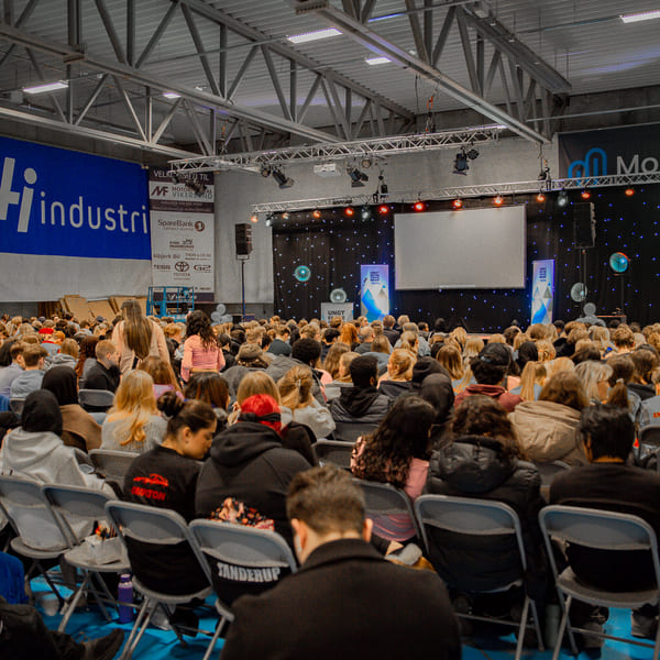 Akademiet VGS Drammen | Videregående skole | Akademiet.no