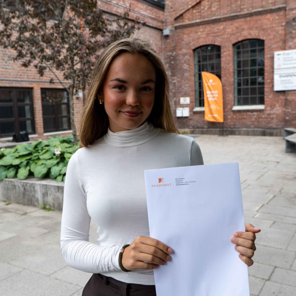 Akademiet VGS Drammen | Videregående skole | Akademiet.no