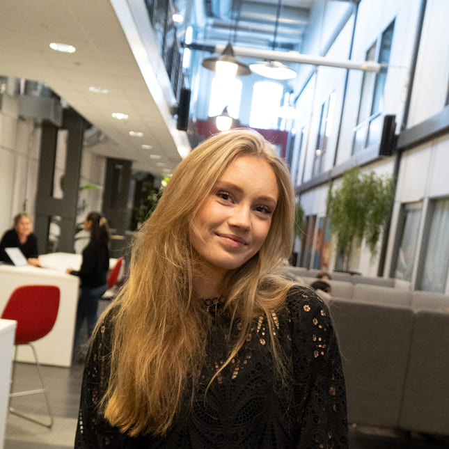 Akademiet VGS Kongsberg | For deg som vil litt mer | akademiet.no